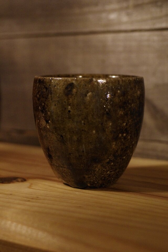 小ぶりなカップ no 182 | iichi 日々の暮らしを心地よくするハンドメイドやアンティークのマーケットプレイス