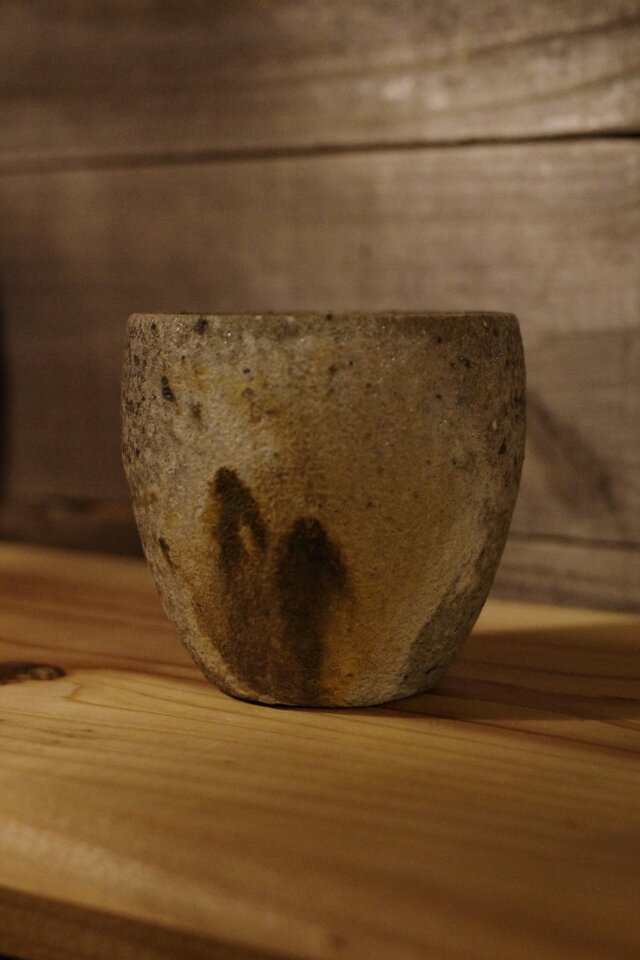 小ぶりなカップ no 183 | iichi 日々の暮らしを心地よくするハンドメイドやアンティークのマーケットプレイス