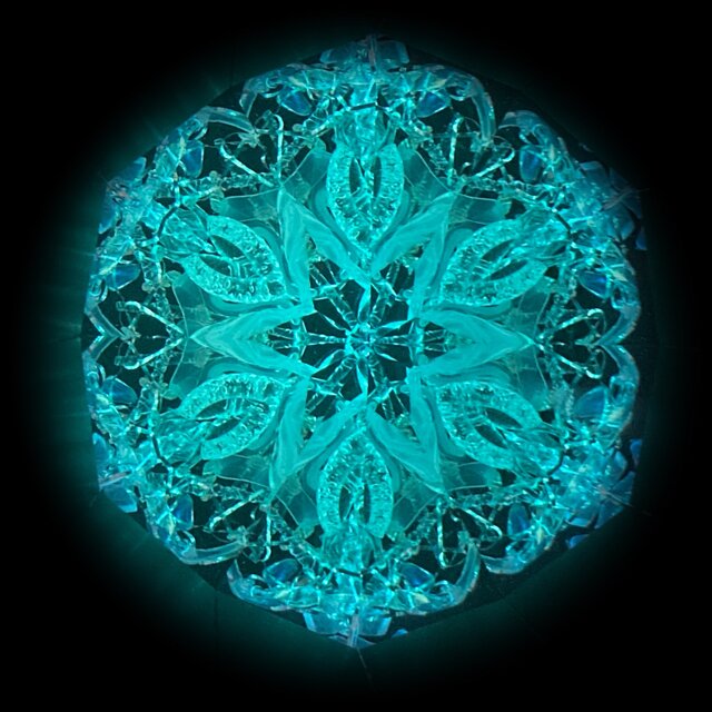 Aurora | iichi 日々の暮らしを心地よくするハンドメイドやアンティークのマーケットプレイス