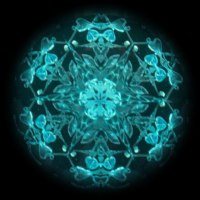 Aurora | iichi 日々の暮らしを心地よくするハンドメイドやアンティークのマーケットプレイス