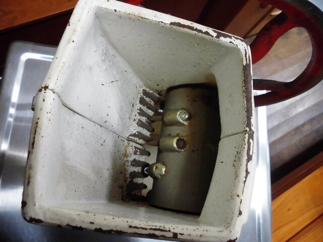 希少品 ICE CRUSHER RETRO | iichi 日々の暮らしを心地よくするハンドメイドやアンティークのマーケットプレイス