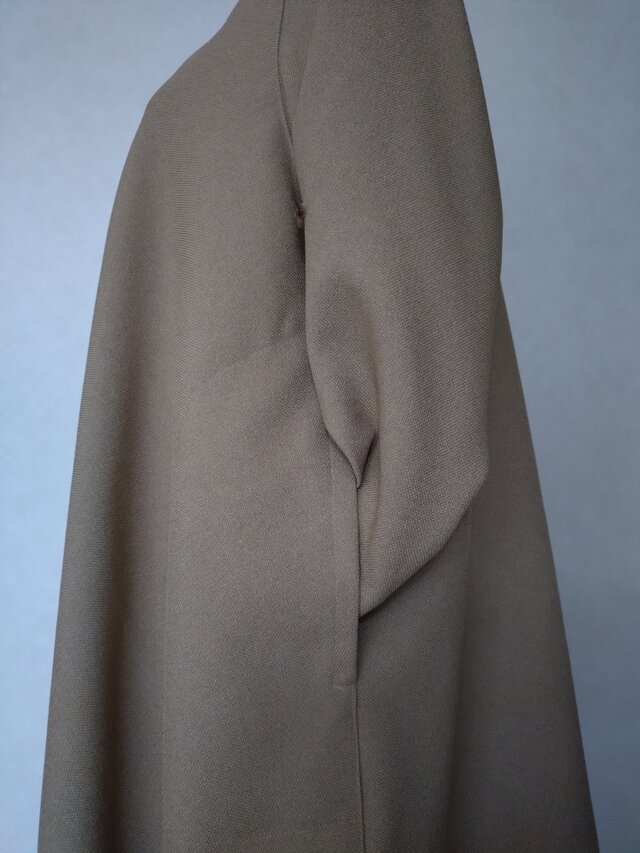 ゆったり、すっぽり、フレアーが綺麗なプルオーバー。VPO−201 | iichi 日々の暮らしを心地よくするハンドメイドやアンティークのマーケットプレイス