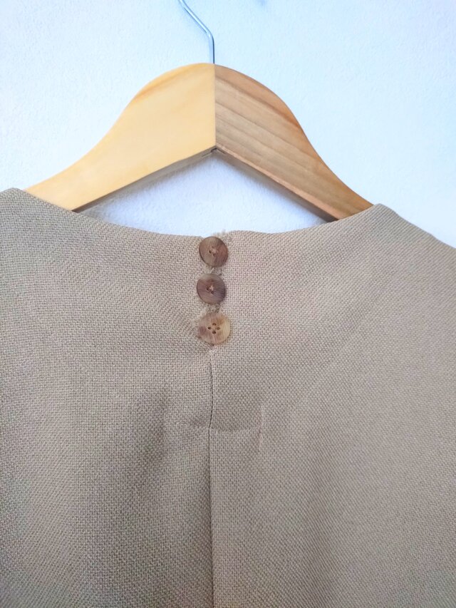 ゆったり、すっぽり、フレアーが綺麗なプルオーバー。VPO−201 | iichi 日々の暮らしを心地よくするハンドメイドやアンティークのマーケットプレイス