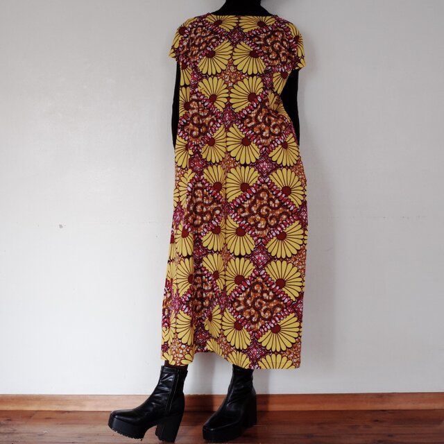 アフリカンプリント 3 WAY ワンピース yellow flower in pink | iichi 日々の暮らしを心地よくするハンドメイドやアンティークのマーケットプレイス