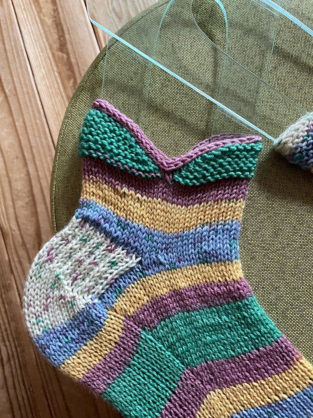 No.1375 うつぼソックス200匹め | iichi 日々の暮らしを心地よくするハンドメイドやアンティークのマーケットプレイス