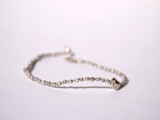 -Labradorite・Silver- bracelet | iichi 日々の暮らしを心地よくするハンドメイドやアンティークのマーケットプレイス