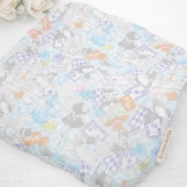 【送料無料】8重ガーゼハンカチ『アリス』ブルー/20×20cm | iichi 日々の暮らしを心地よくするハンドメイドやアンティークのマーケットプレイス