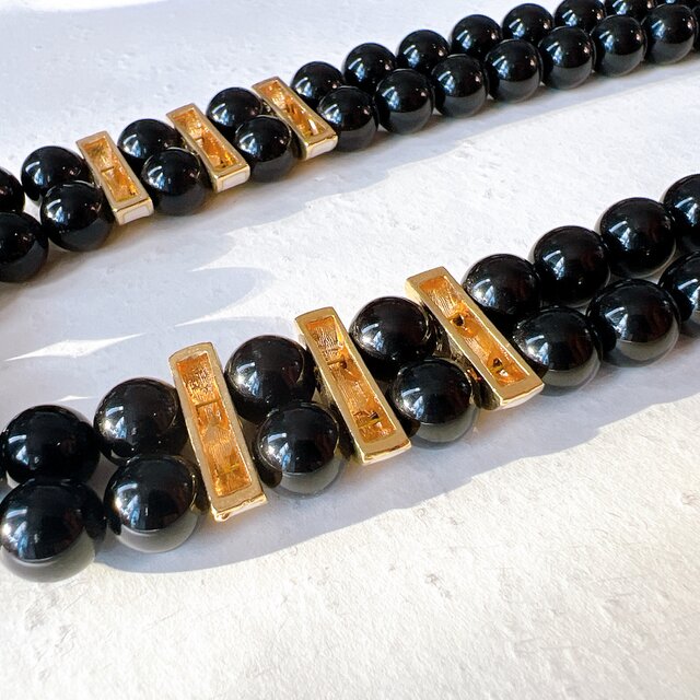 NN10-【 Napier 】ネイピア・ヴィンテージネックレス 1970〜80s Black Lucite Beads | iichi 日々の暮らしを心地よくするハンドメイドやアンティークの ...