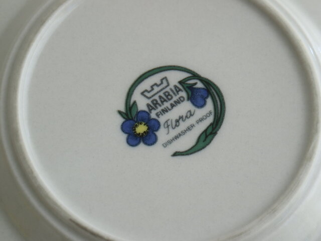 ARABIA / Flora フローラ / プレート No.4477 | iichi 日々の暮らしを心地よくするハンドメイドやアンティークのマーケットプレイス