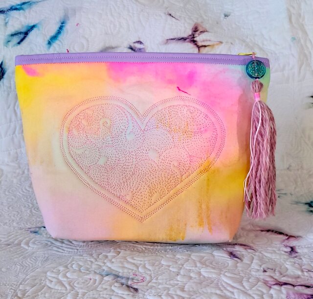 Dragon ポーチ | iichi 日々の暮らしを心地よくするハンドメイドやアンティークのマーケットプレイス