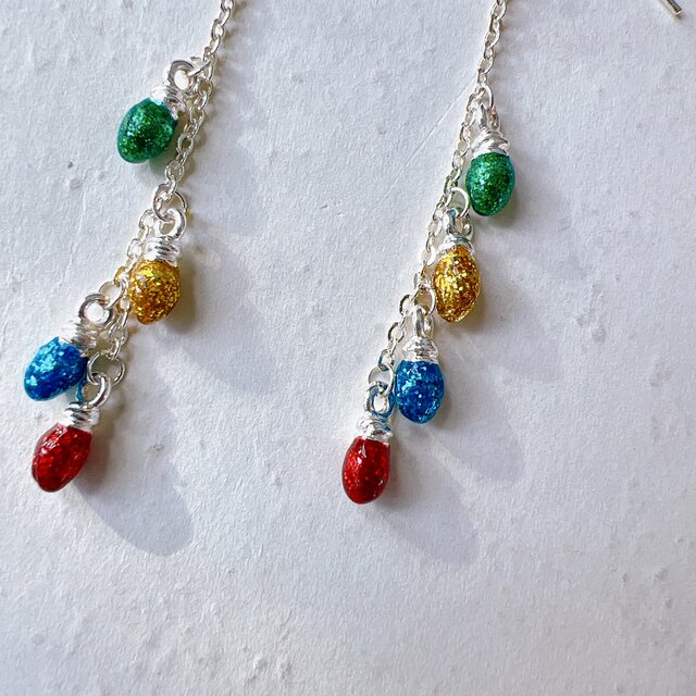 P433-ヴィンテージピアス U.S.A. 1980s Sparkling colored beads | iichi 日々の暮らしを心地よくするハンドメイドやアンティークのマーケットプレイス