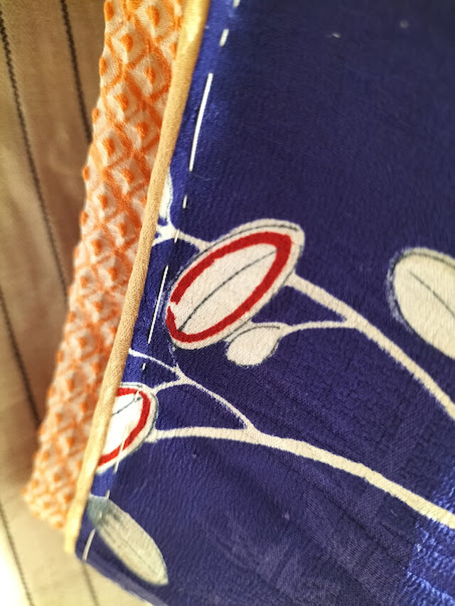 ドール背丈44cm位用 錦紗の振袖セット (紺・紫） | iichi 日々の暮らしを心地よくするハンドメイドやアンティークのマーケットプレイス