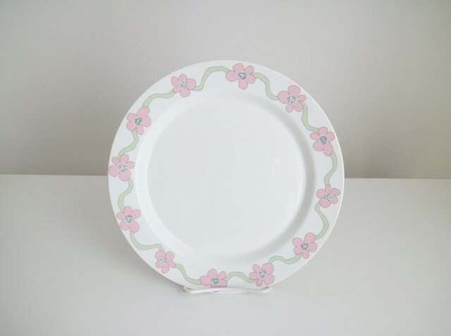 ARABIA / Villiruusu / プレート23.0cm No.4637 | iichi 日々の暮らしを心地よくするハンドメイドやアンティークのマーケットプレイス