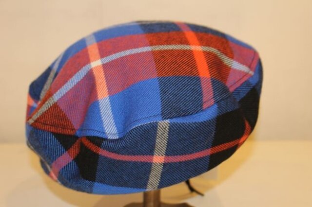 BERET ﾀｰﾀﾝﾁｪｯｸ c/#ﾚｯﾄﾞ、ｸﾞﾘｰﾝ、ﾏｽﾀｰﾄﾞ | iichi 日々の暮らしを心地よくするハンドメイドやアンティークのマーケットプレイス