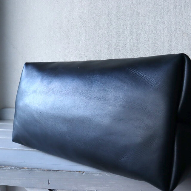 【期間限定】軽量 シンプル 肩掛け 天然革 男女兼用 ハンドメイド192 | iichi 日々の暮らしを心地よくするハンドメイドやアンティークのマーケットプレイス