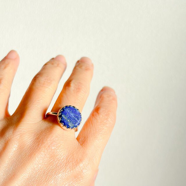 ラピスラズリカットラウンドリング RG22-184 | iichi 日々の暮らしを心地よくするハンドメイドやアンティークのマーケットプレイス