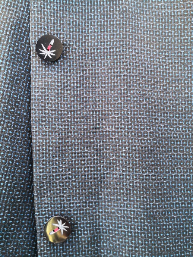 ストールフード大島紬（藍色亀甲絣）03401 | iichi 日々の暮らしを心地よくするハンドメイドやアンティークのマーケットプレイス