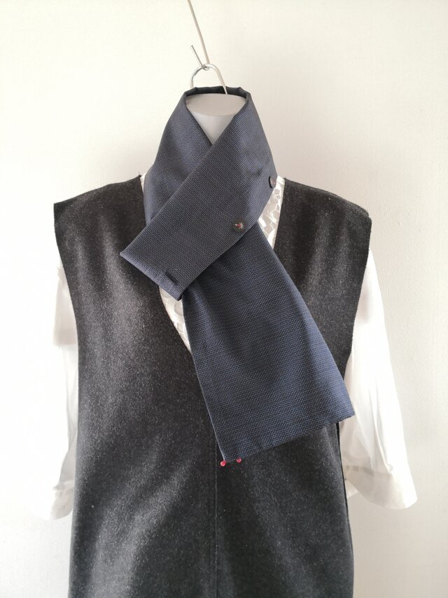 ストールフード大島紬（藍色亀甲絣）03401 | iichi 日々の暮らしを心地よくするハンドメイドやアンティークのマーケットプレイス