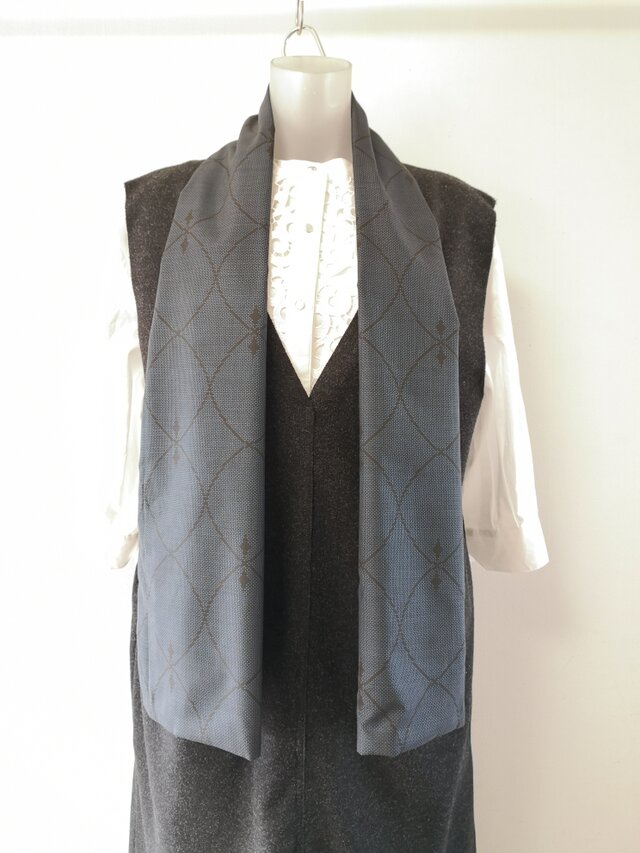 紬ストールフード（藍色立涌文様）03401 | iichi 日々の暮らしを心地よくするハンドメイドやアンティークのマーケットプレイス