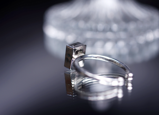 New ☆ 新作 ☆『ネオンブルーアパタイト』☆天然石リングsilver925 | iichi 日々の暮らしを心地よくするハンドメイドやアンティークのマーケットプレイス