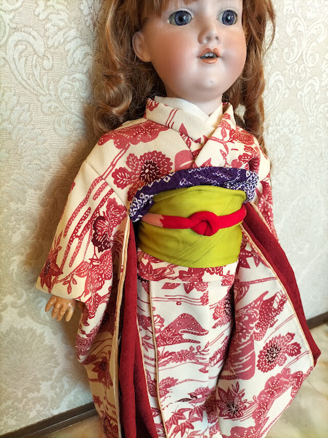 ★sale ドール背丈60cm位用 白地の振袖セット | iichi 日々の暮らしを心地よくするハンドメイドやアンティークのマーケットプレイス