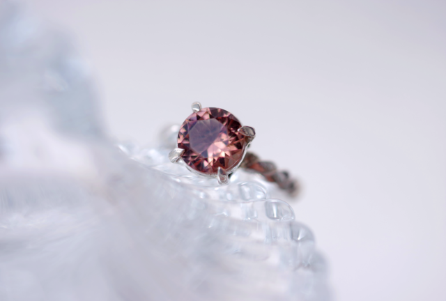 新作 ☆レア☆『ズルタナイト』の世界でひとつの天然石リングsilver925 | iichi 日々の暮らしを心地よくするハンドメイドやアンティークのマーケットプレイス