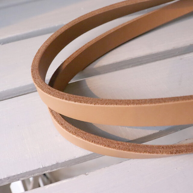 【期間限定】値下 シンプル 肉厚 ソフト系 長め厚ハンドル革ハンドメイド1164 | iichi 日々の暮らしを心地よくするハンドメイドやアンティークのマーケットプレイス