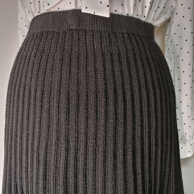 50％OFF 黒のみ5着限定【受注製作】ブルガリアスカート フレア－スカート マーメイドスカート | iichi 日々の暮らしを心地よくする ...