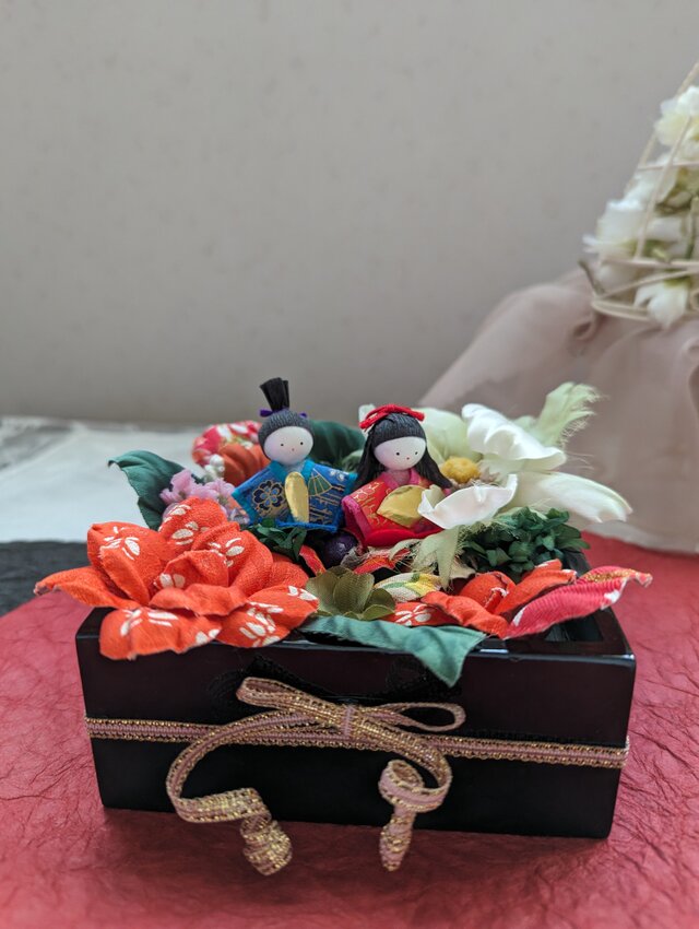 ひな飾り〈黒box〉S3 | iichi 日々の暮らしを心地よくするハンドメイドやアンティークのマーケットプレイス