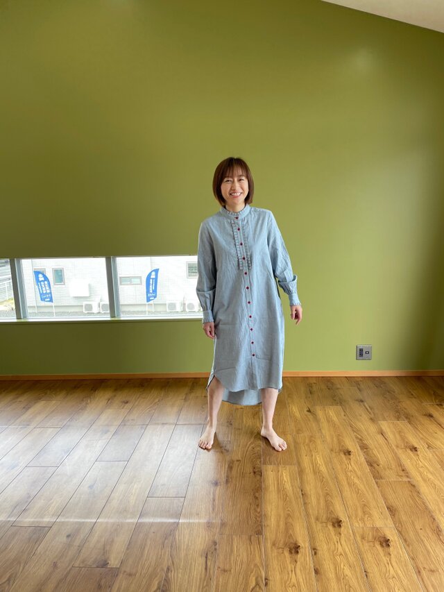 ネップミックスダンガリー フリルワンピース（ウエスト切替無し) Blue grey White MUSHA | iichi 日々の暮らしを心地よくするハンドメイドやアンティークのマーケットプレイス