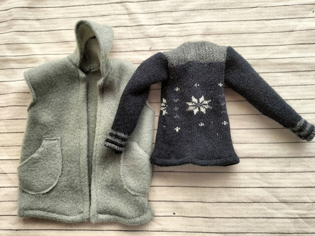 ケン LOOKS（背丈31cm）用 セーターとブカブカフリースベスト | iichi 日々の暮らしを心地よくするハンドメイドやアンティークのマーケットプレイス