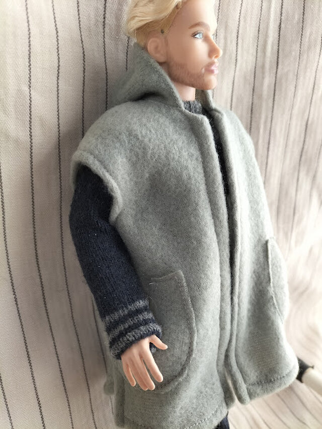 ケン LOOKS（背丈31cm）用 セーターとブカブカフリースベスト | iichi 日々の暮らしを心地よくするハンドメイドやアンティークのマーケットプレイス