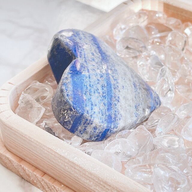 ️【一点限定！最強の幸運をもたらす聖なる石】 天然石 ラピスラズリ ハート原石 パワー・ストーン No3 | iichi 日々の暮らしを心地よくするハンドメイドやアンティークのマーケットプレイス