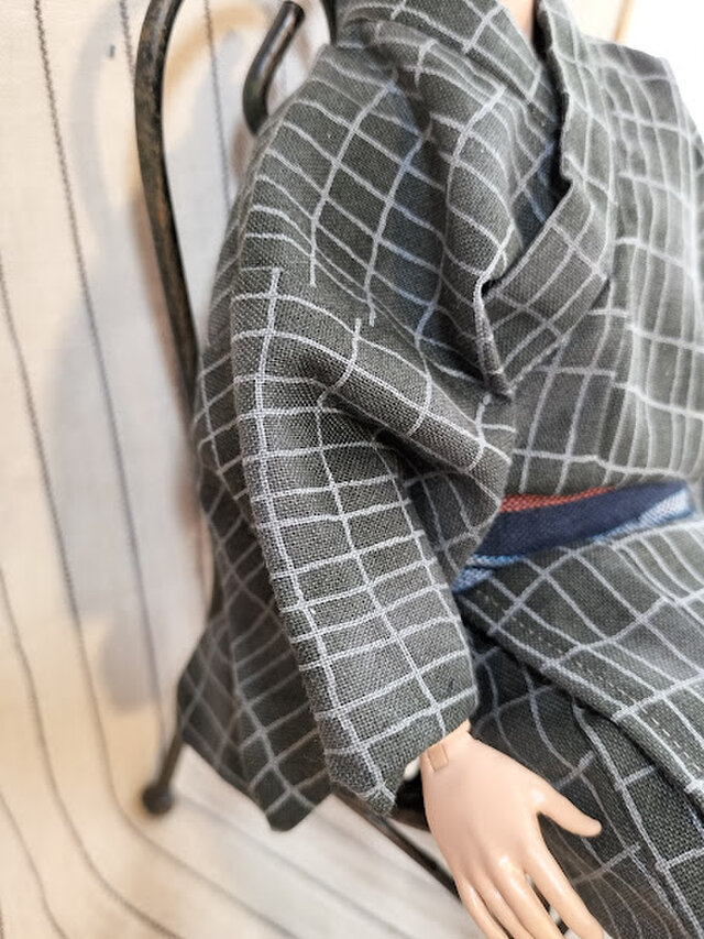 ケン LOOKS（背丈31cm）用 着物セット（グレー） | iichi 日々の暮らしを心地よくするハンドメイドやアンティークのマーケットプレイス