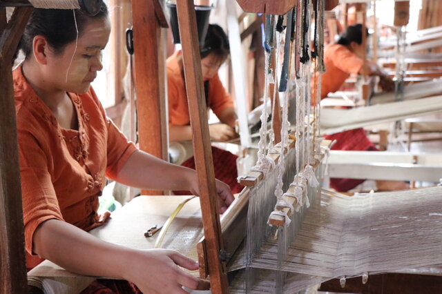 100%蓮ストール | iichi 日々の暮らしを心地よくするハンドメイドやアンティークのマーケットプレイス