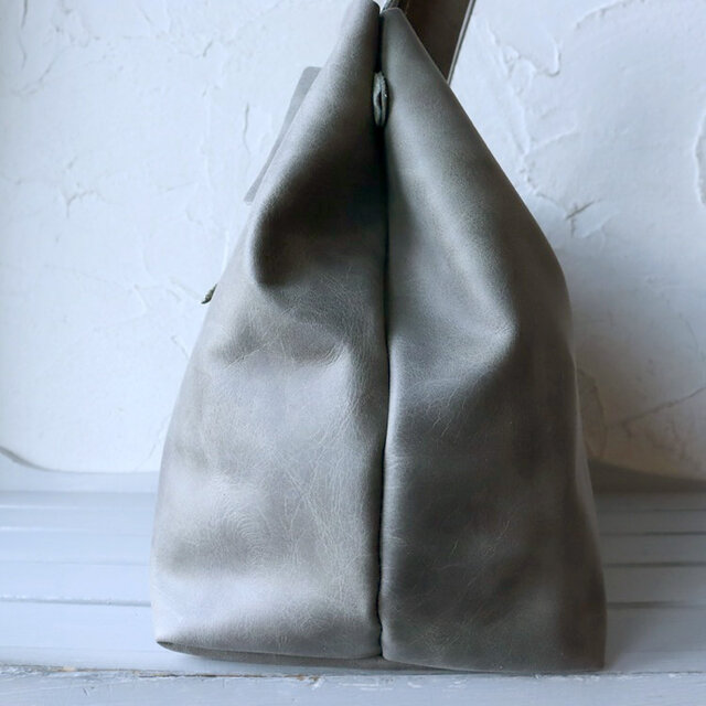 【期間限定】軽量 柔らかい 太ハンドル トート ボストン 兼用 革 ハンドメイド1164 | iichi 日々の暮らしを心地よくするハンドメイドやアンティークのマーケットプレイス