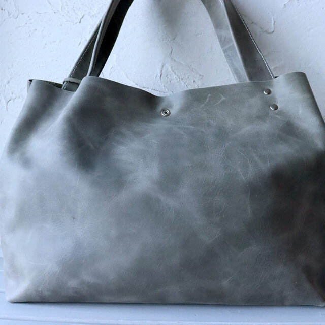 【期間限定】軽量 柔らかい 太ハンドル トート ボストン 兼用 革 ハンドメイド1164 | iichi 日々の暮らしを心地よくするハンドメイドやアンティークのマーケットプレイス