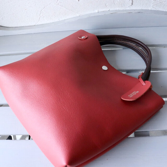 【期間限定】 型押し 軽量 内ポケット ミニバッグ 男女兼用 革 ハンドメイド1161 | iichi 日々の暮らしを心地よくするハンドメイドやアンティークのマーケットプレイス