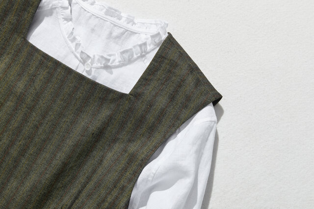 「着回し上手」お洒落なノースリーブワンピース ヘリンボーン織り生地 コットンリネン 24A02-3 | iichi 日々の暮らしを心地よくするハンドメイドやアンティークのマーケットプレイス