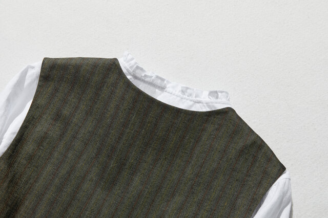 「着回し上手」お洒落なノースリーブワンピース ヘリンボーン織り生地 コットンリネン 24A02-3 | iichi 日々の暮らしを心地よくするハンドメイドやアンティークのマーケットプレイス