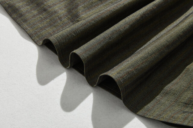 「着回し上手」お洒落なノースリーブワンピース ヘリンボーン織り生地 コットンリネン 24A02-3 | iichi 日々の暮らしを心地よくするハンドメイドやアンティークのマーケットプレイス