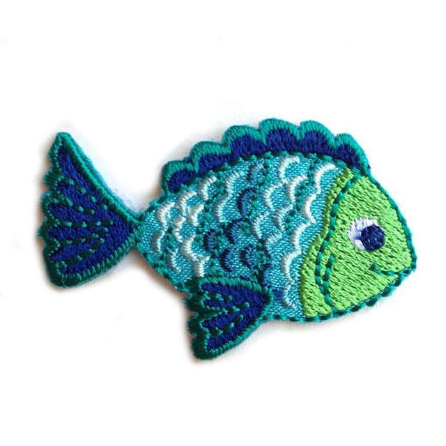 アップリケワッペン フィッシュ ブルー kr-0065 魚 さかな マリン 海 | iichi 日々の暮らしを心地よくするハンドメイドやアンティークのマーケットプレイス