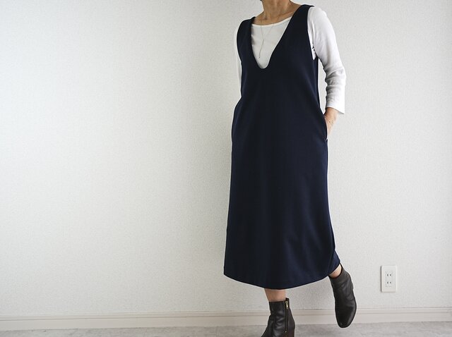 Vネックストレッチジャンパースカート No.296 | iichi 日々の暮らしを心地よくするハンドメイドやアンティークのマーケットプレイス