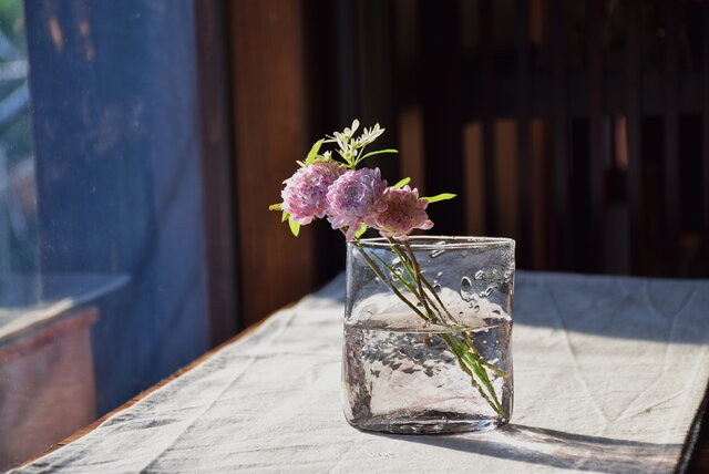 konoha花瓶のくろ | iichi 日々の暮らしを心地よくするハンドメイドやアンティークのマーケットプレイス