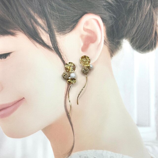 イヤリングorピアス★0047 | iichi 日々の暮らしを心地よくするハンドメイドやアンティークのマーケットプレイス