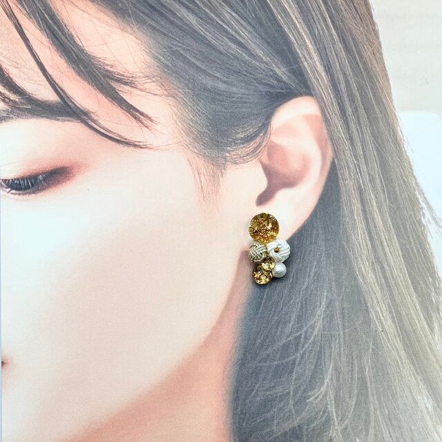 イヤリングorピアス★0048 | iichi 日々の暮らしを心地よくするハンドメイドやアンティークのマーケットプレイス