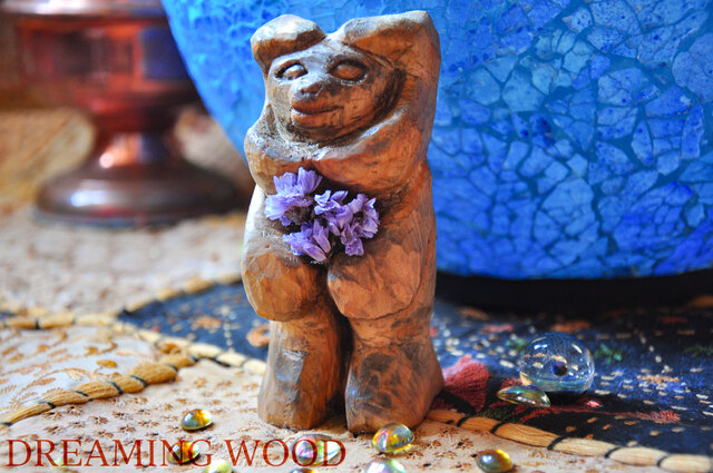 優しき野獣の木彫りオーナメント kind beast ornament | iichi 日々の暮らしを心地よくするハンドメイドやアンティークのマーケットプレイス