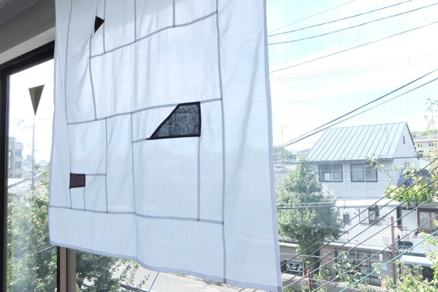 【限定1点】ポジャギカーテン｜102×85cm｜濃赤青 | iichi 日々の暮らしを心地よくするハンドメイドやアンティークのマーケットプレイス