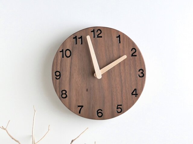 直径20cm 掛け時計 ｳｫｰﾙﾅｯﾄ【2412】 | iichi 日々の暮らしを心地よくするハンドメイドやアンティークのマーケットプレイス