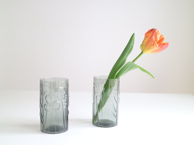 Nuutajarvi ヌータヤルヴィ/ Flora フローラ / ブルータンブラーml No. | iichi 日々の暮らしを心地よくするハンドメイドやアンティークのマーケットプレイス